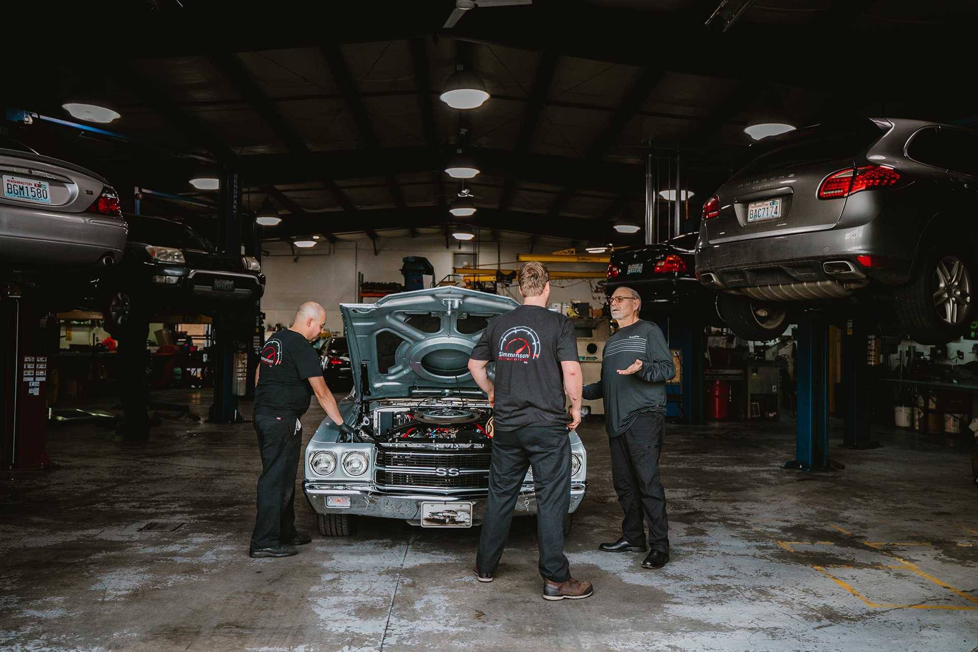 What is the Difference Between a Technician and Mechanic?